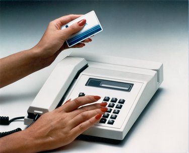 Los Hitos de Telefónica 1985: Visión y Expansión