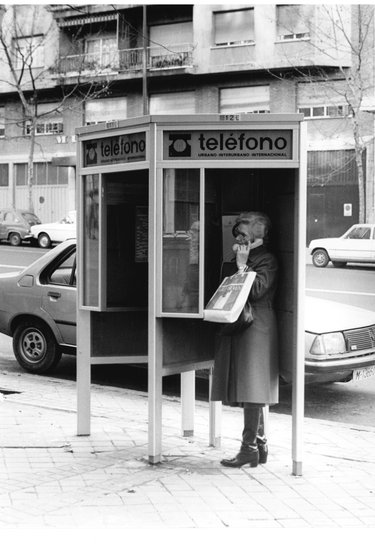 1988: Adiós a la última 'chica del cable'. NaceTelefónica I+D